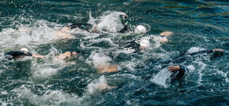 11 Strong Open Water Swimming Tips For Racing Faster